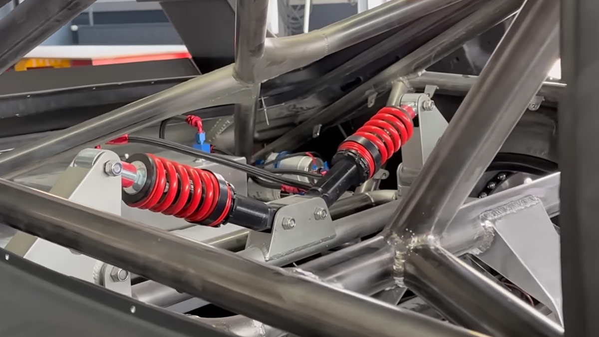 Holyhall baut Ford Capri von Hand | SPEEDXDREAMS 2025